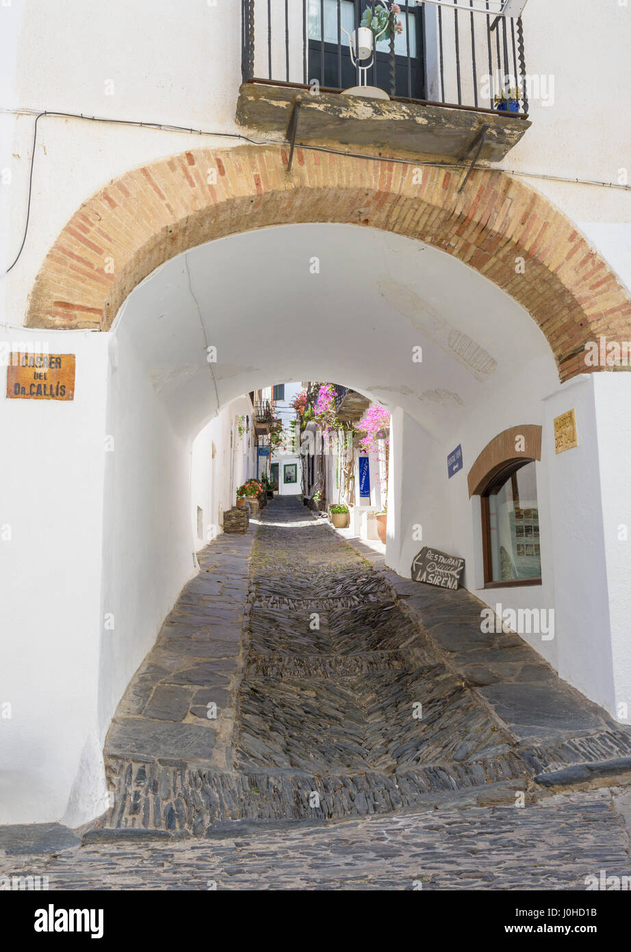 Cobbled passage hi-res stock photography and images - Alamy