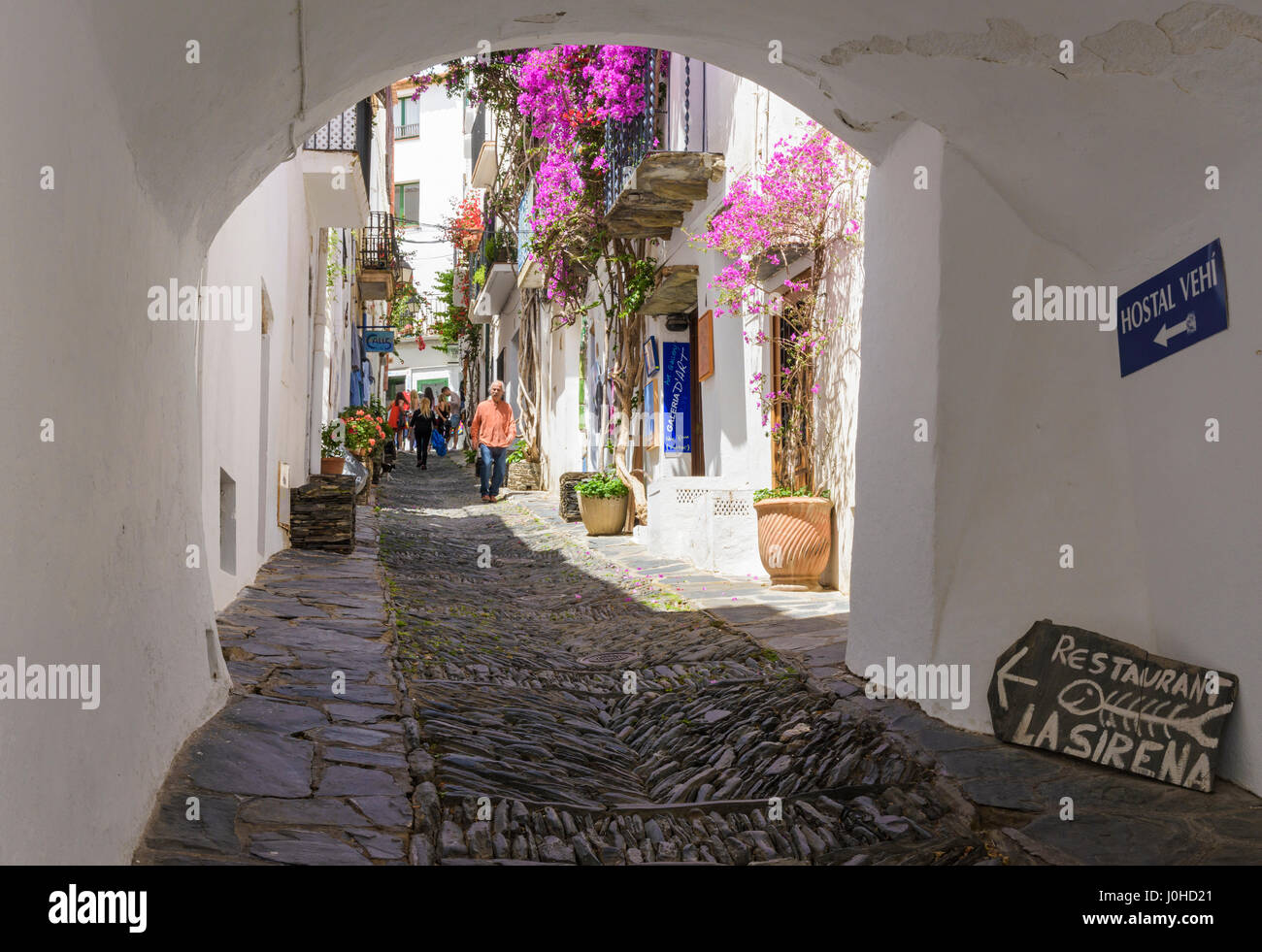 Arch passage passageway architecture hi-res stock photography and ...
