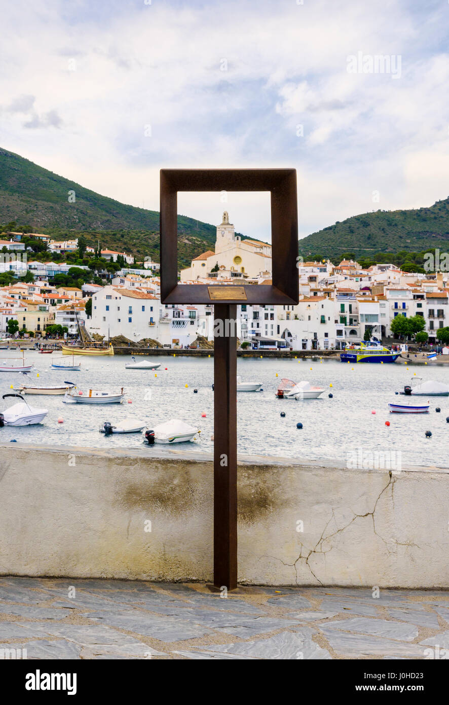 Framed Church of Santa Maria, and the whitewashed old town of Cadaques ...