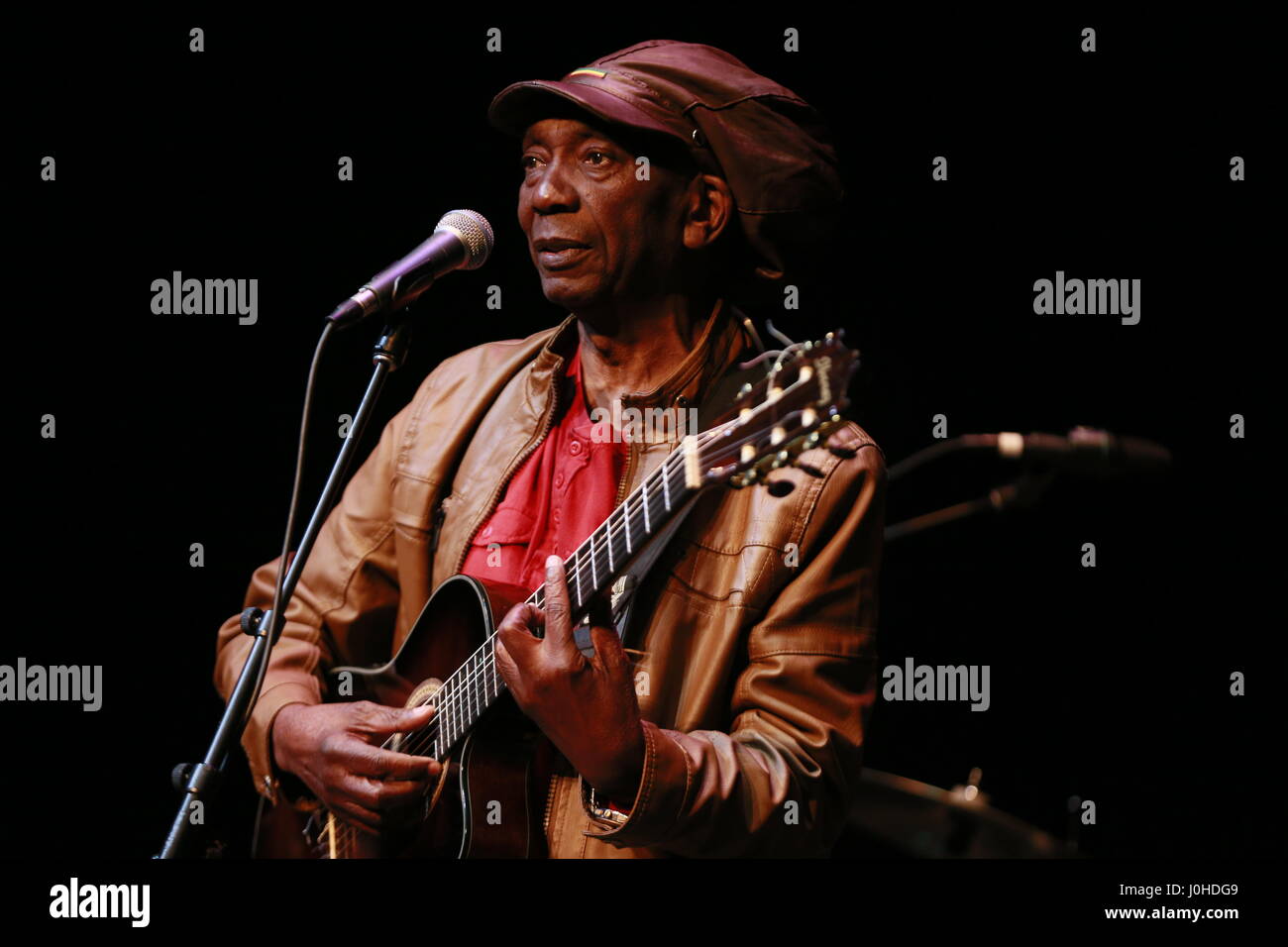 Mapfumo hi-res stock photography and images - Alamy