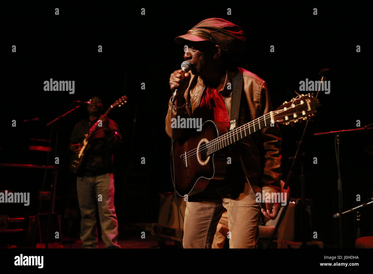 Thomas mapfumo hi-res stock photography and images - Alamy