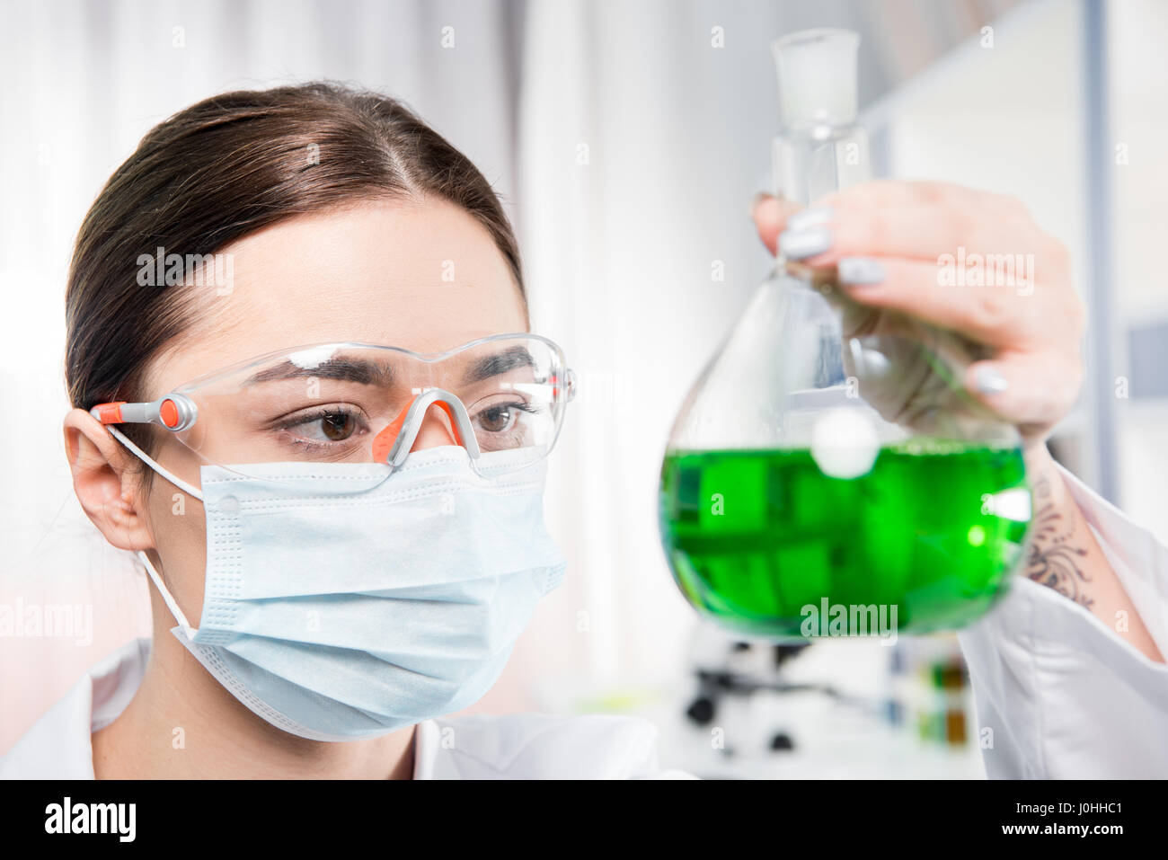 Chemical laboratory mask hi-res stock photography and images - Alamy