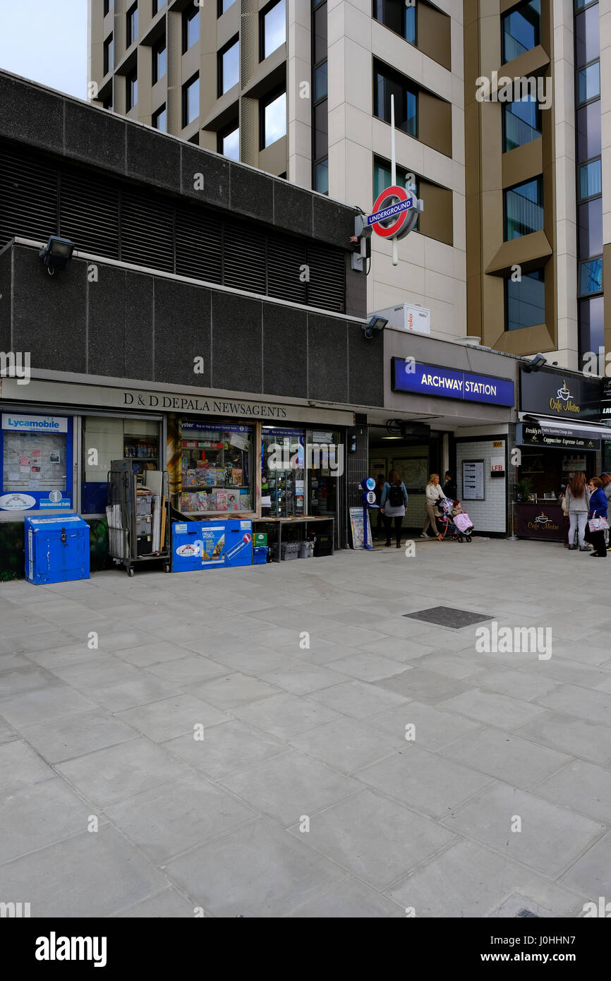 Public archway hi-res stock photography and images - Alamy
