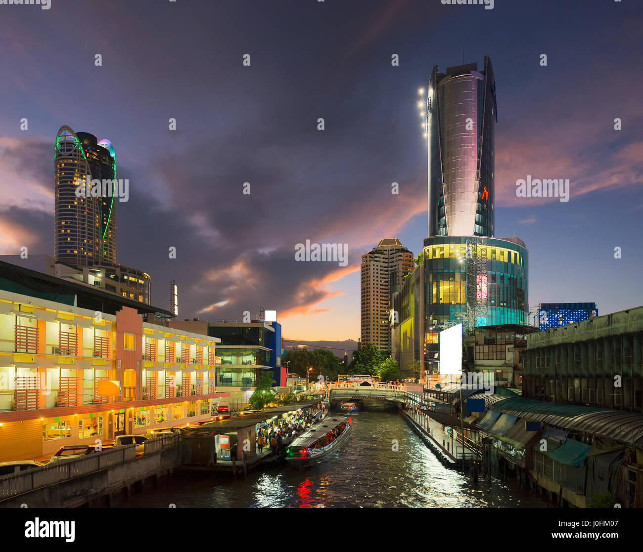 Pratunam hi-res stock photography and images - Alamy
