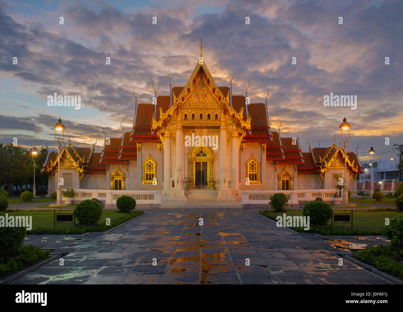 Wat Benchamabophit (The Marble Temple), Bangkok, Thailand Stock Photo ...