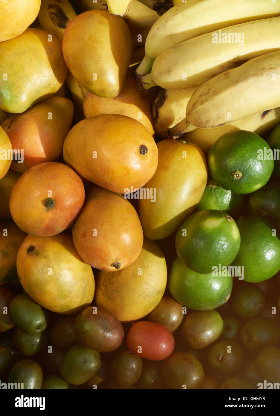 Heap of fruits and vegetables hi-res stock photography and images - Alamy