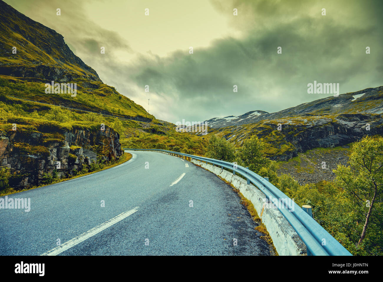 Car driving among rock hi-res stock photography and images - Alamy