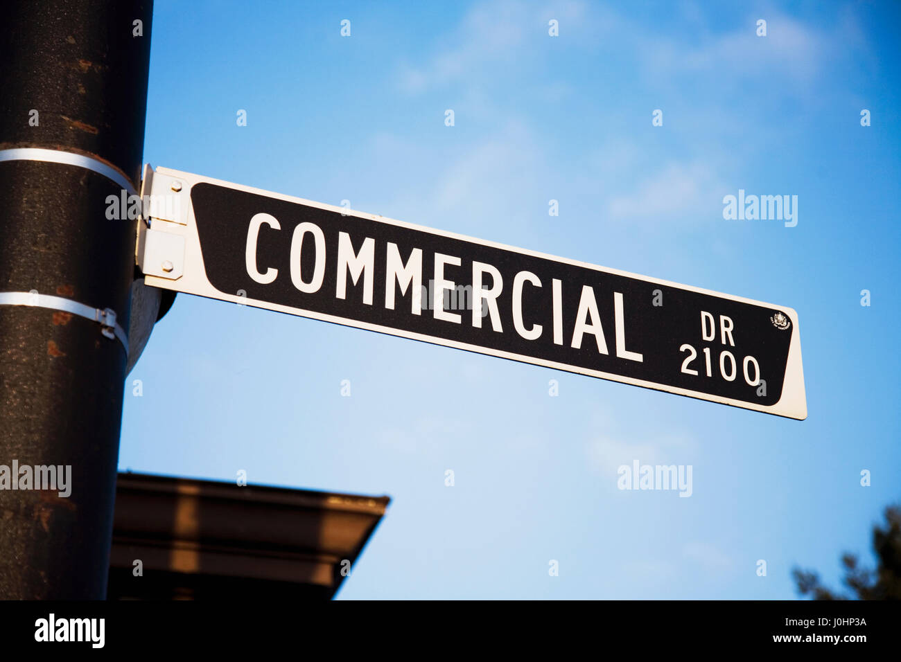 Commercial sign and people hi-res stock photography and images - Alamy