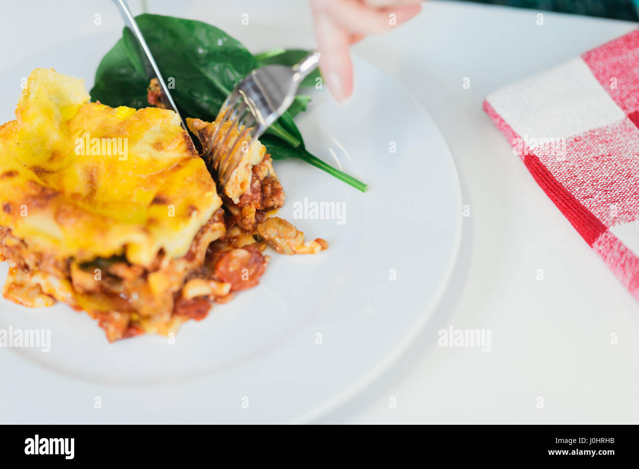 Spinach lasagne kitchen hi-res stock photography and images - Alamy