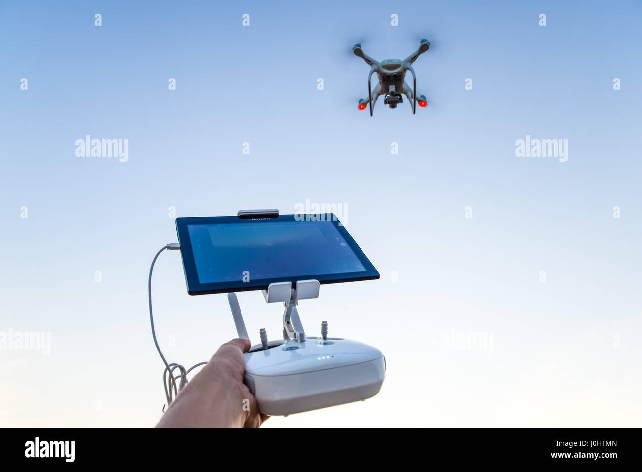 Drone tracking device hi-res stock photography and images - Alamy