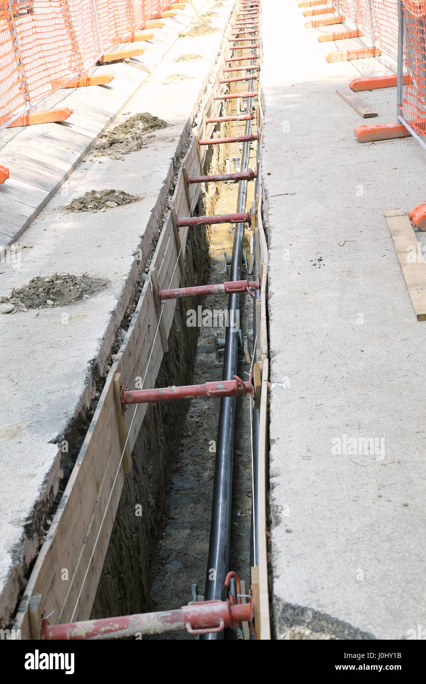 Fibre optic cable trench hi-res stock photography and images - Alamy