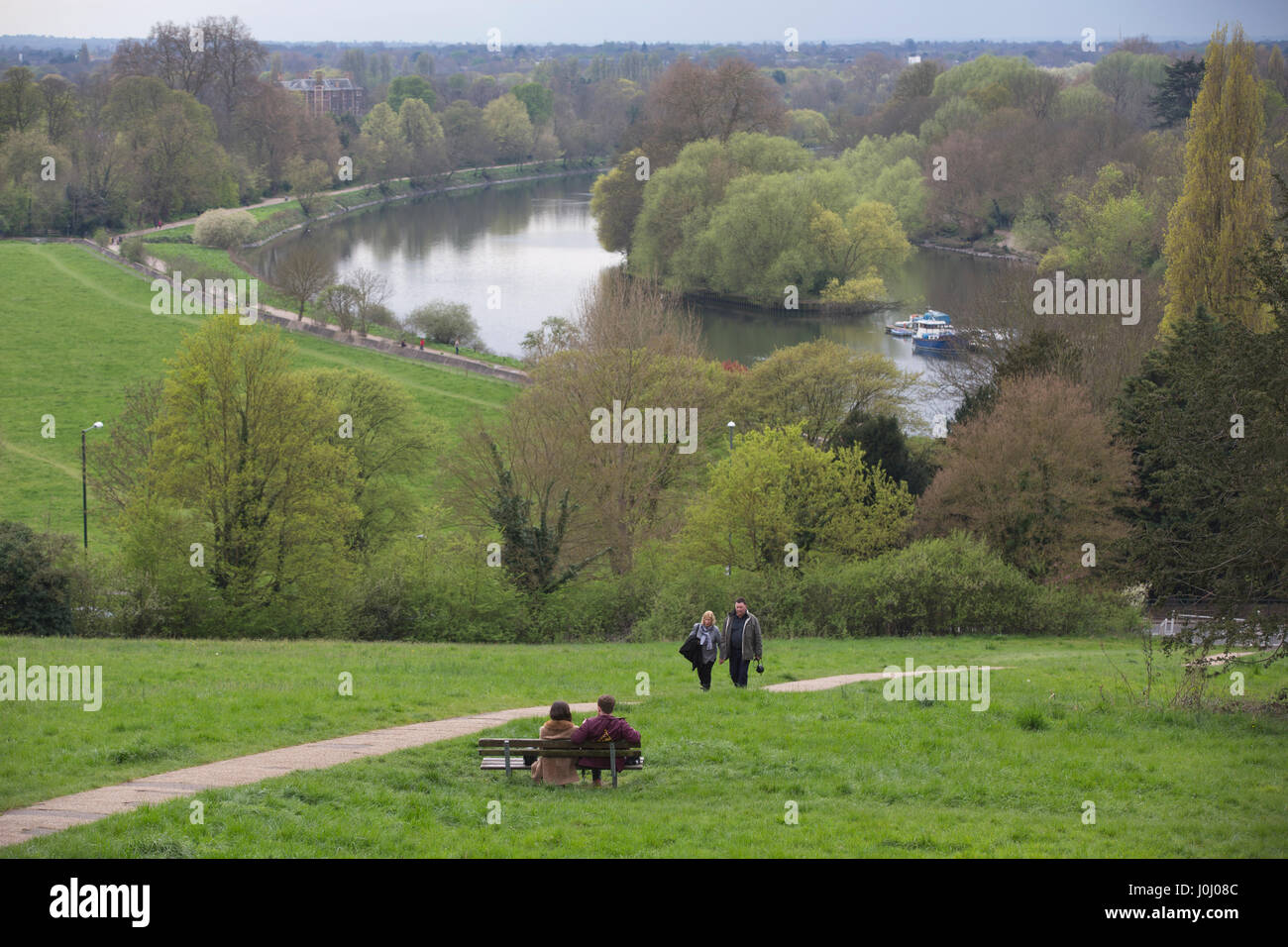 Thames Richmond River Walk High Resolution Stock Photography and Images ...