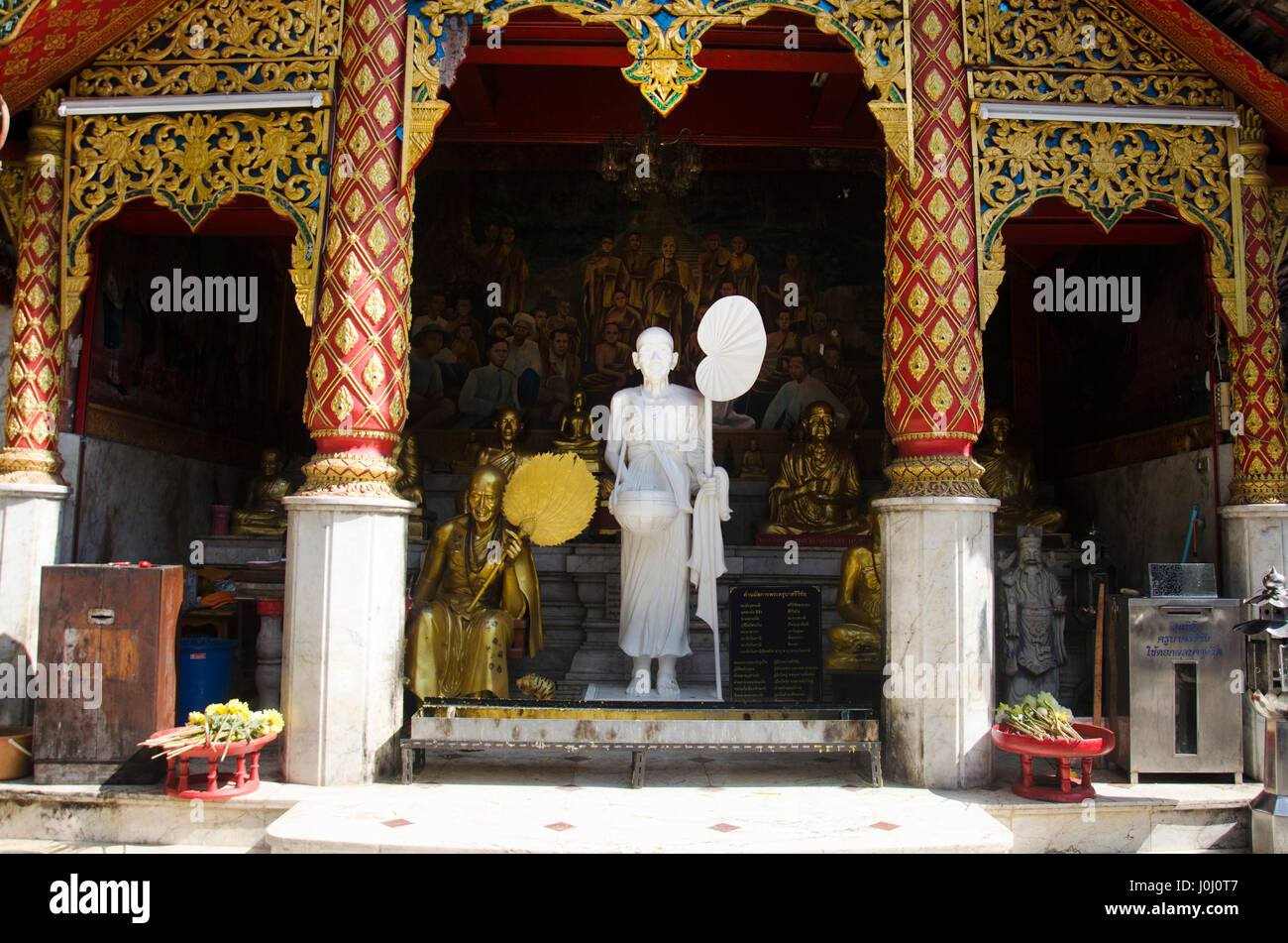 Thai Buddhist monk name Khruba Siwichai or Kruba Srivichai for people ...