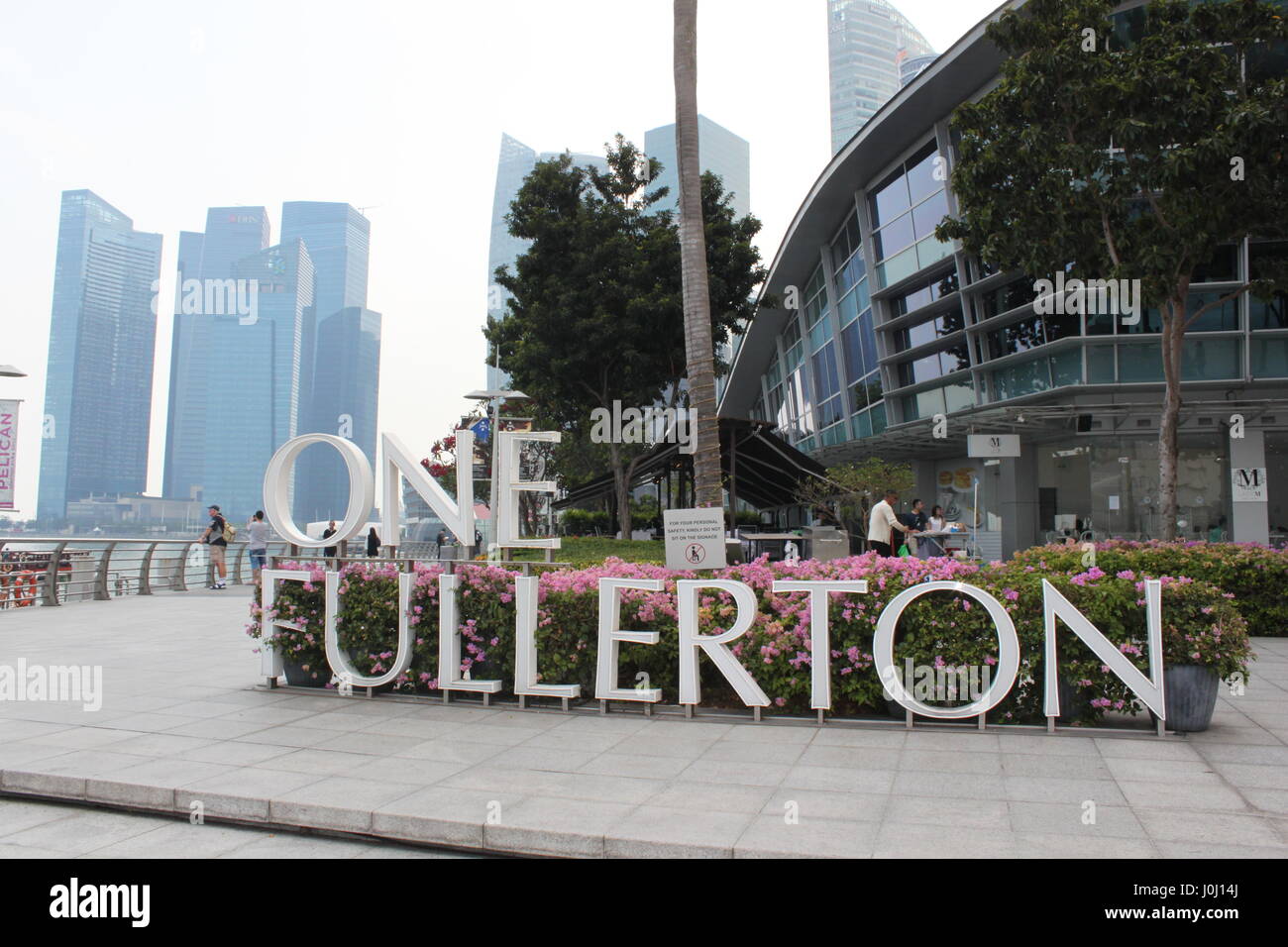 One Fullerton Bay Singapore Stock Photo - Alamy