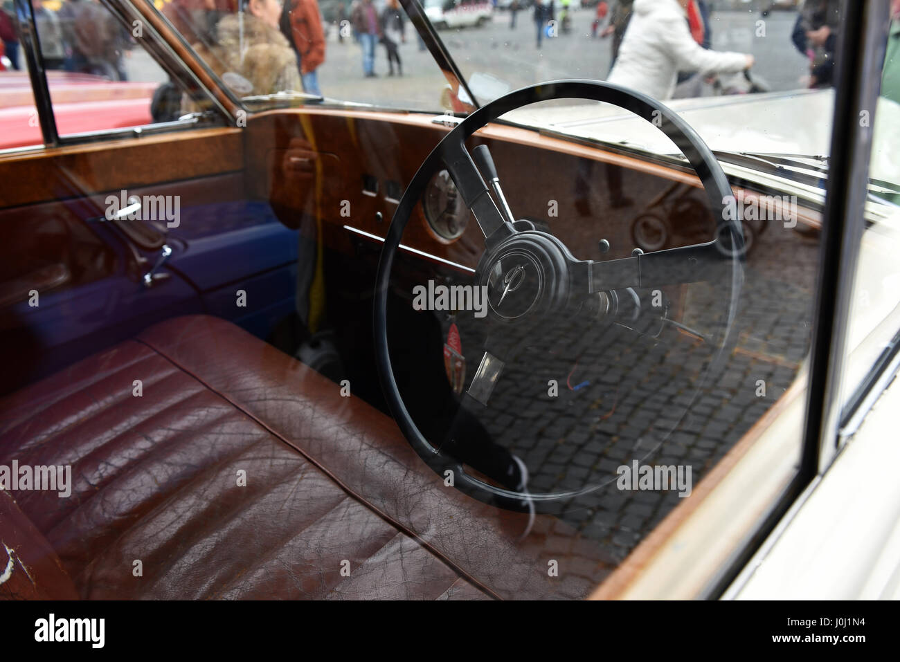 Austin princess classic car hi-res stock photography and images - Alamy