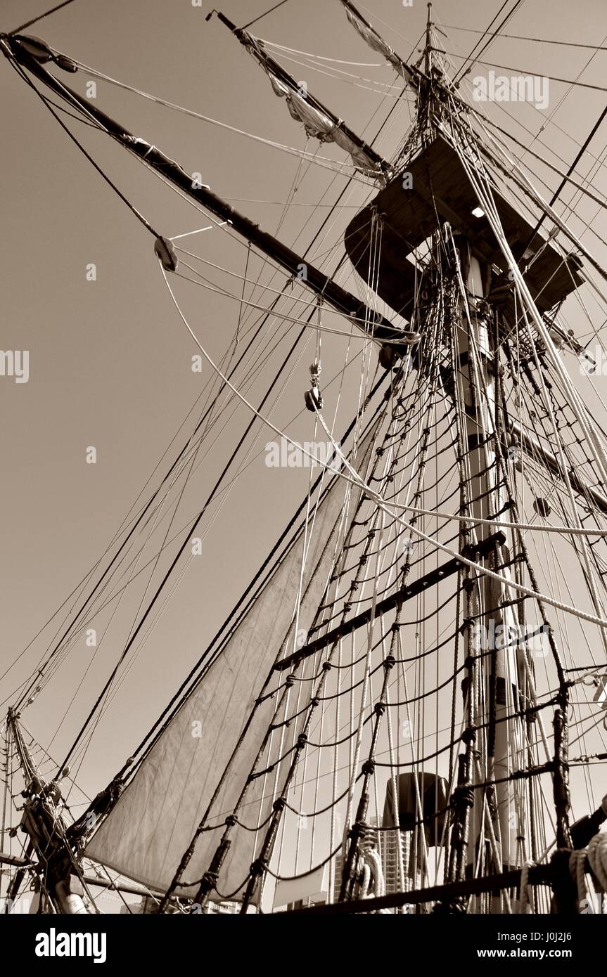 Square rig hi-res stock photography and images - Alamy