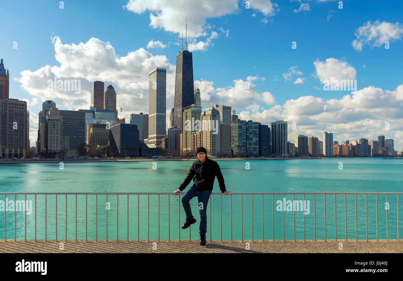 A Man Traveling Chicago, illinois, USA Stock Photo - Alamy