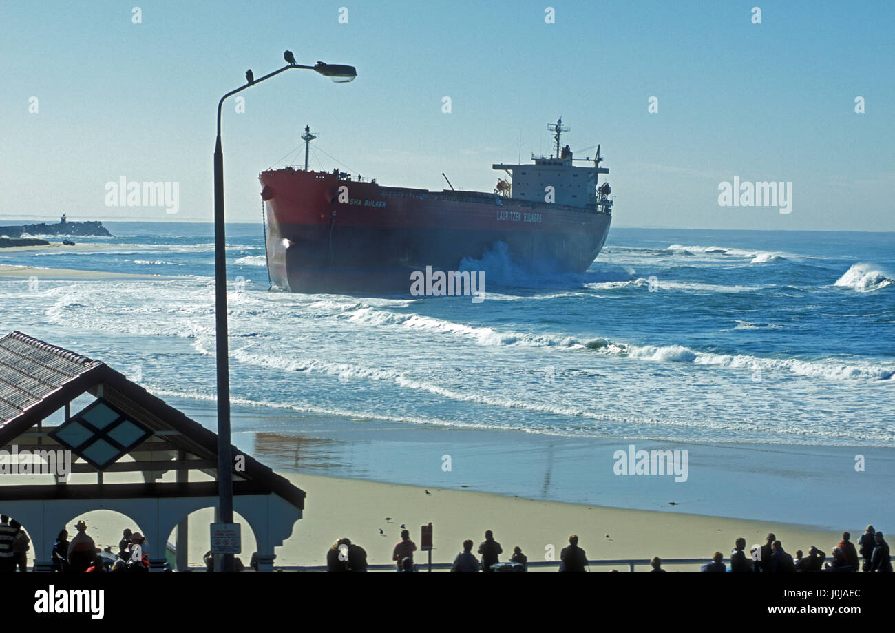 Bulker carrier hi-res stock photography and images - Alamy