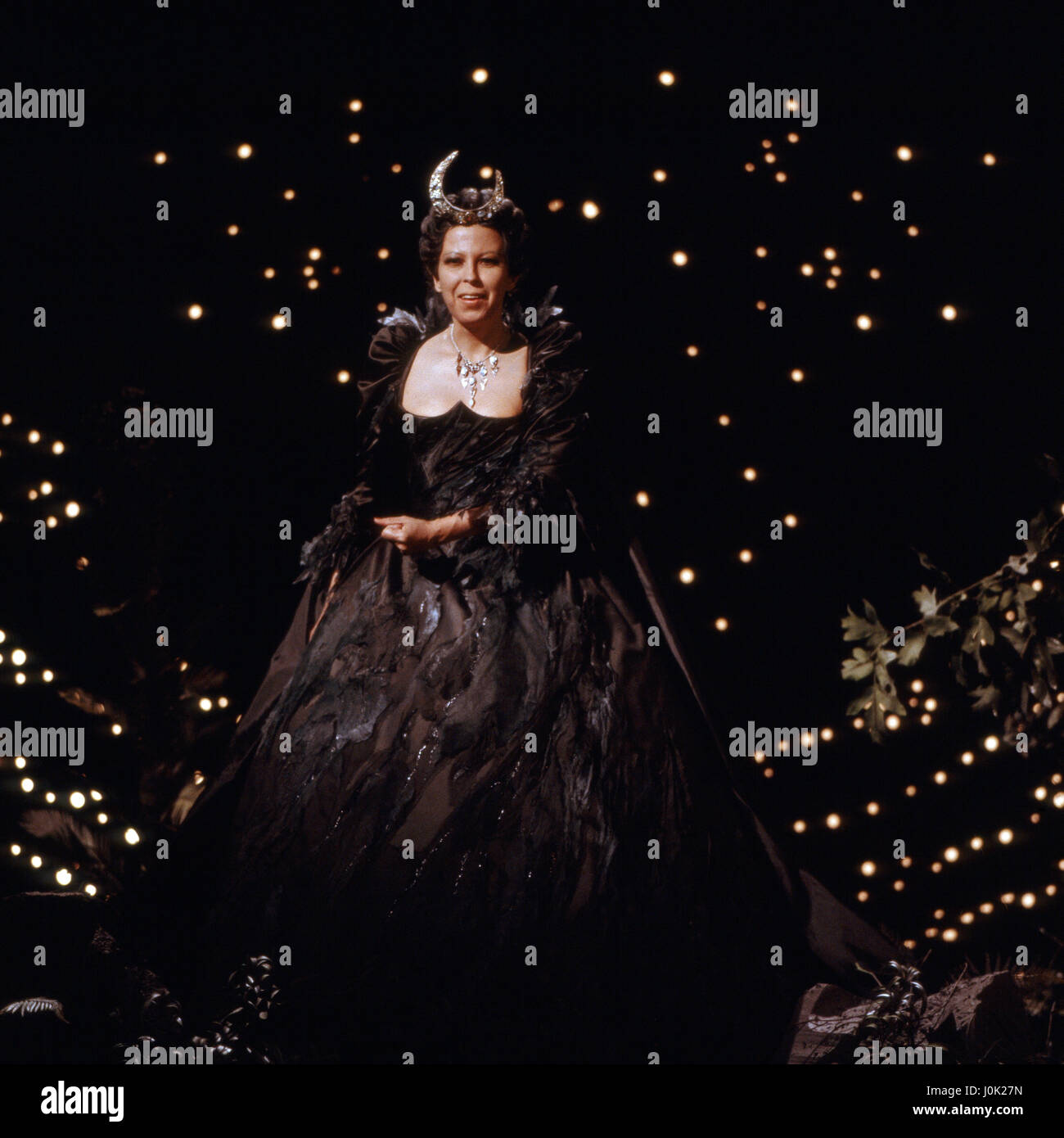 Hungarian Opera Singer High Resolution Stock Photography and Images - Alamy