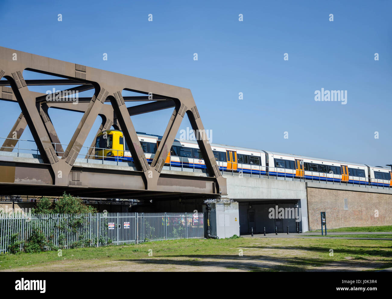 A train approaches Shoreditch High Street Station, seen from Allen ...
