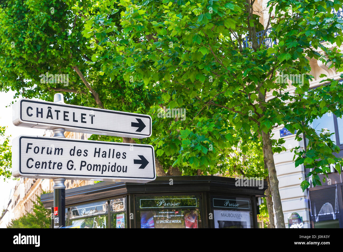 City street signs. Paris Stock Photo - Alamy