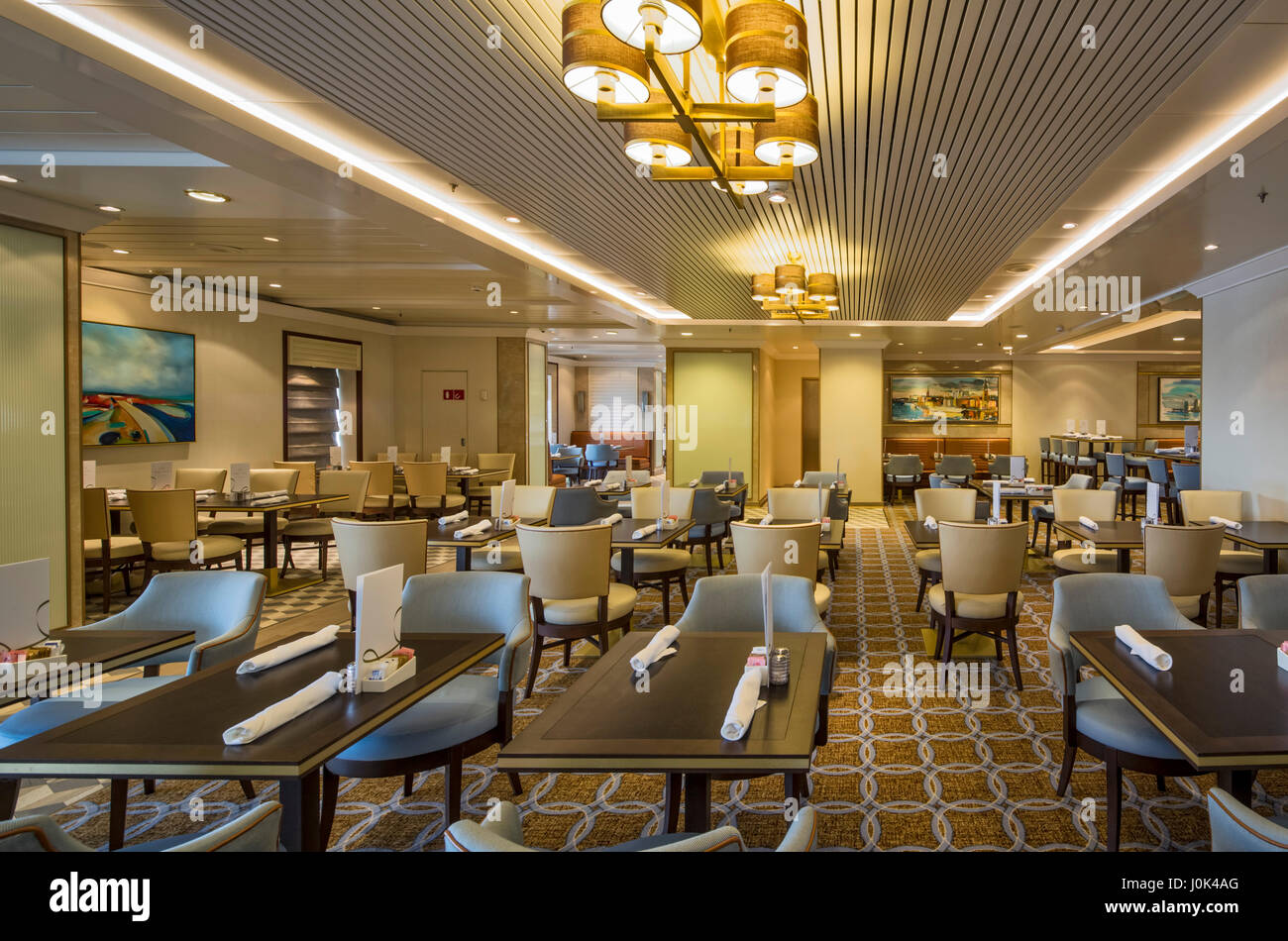 Cunard cruise ship interior hi-res stock photography and images - Alamy