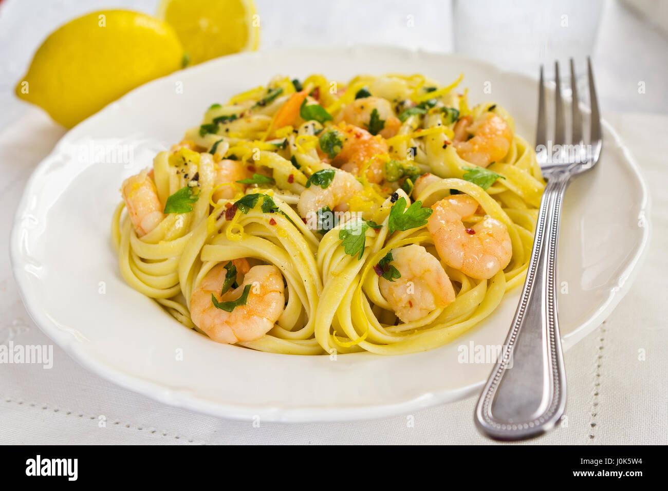 Prawn spaghetti lemon parsley hi-res stock photography and images - Alamy