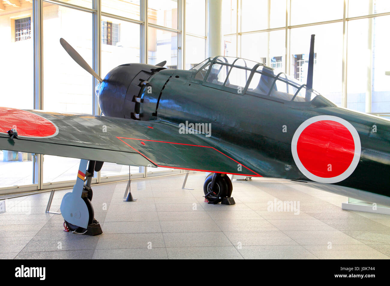 Mitsubishi A6M Zero at Yushukan Museum Tokyo Japan Stock Photo - Alamy