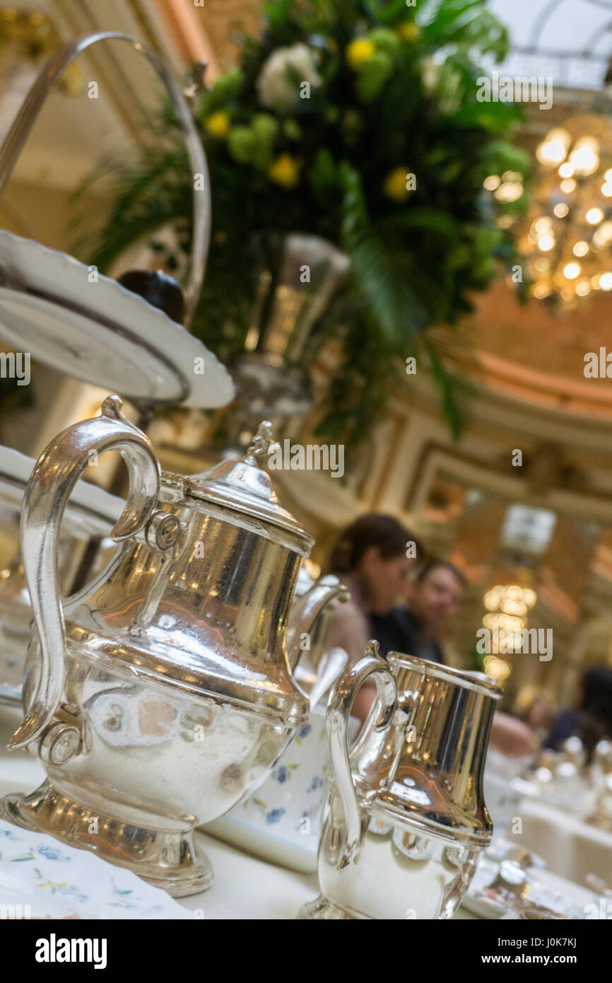 Ritz hotel interior hi-res stock photography and images - Alamy