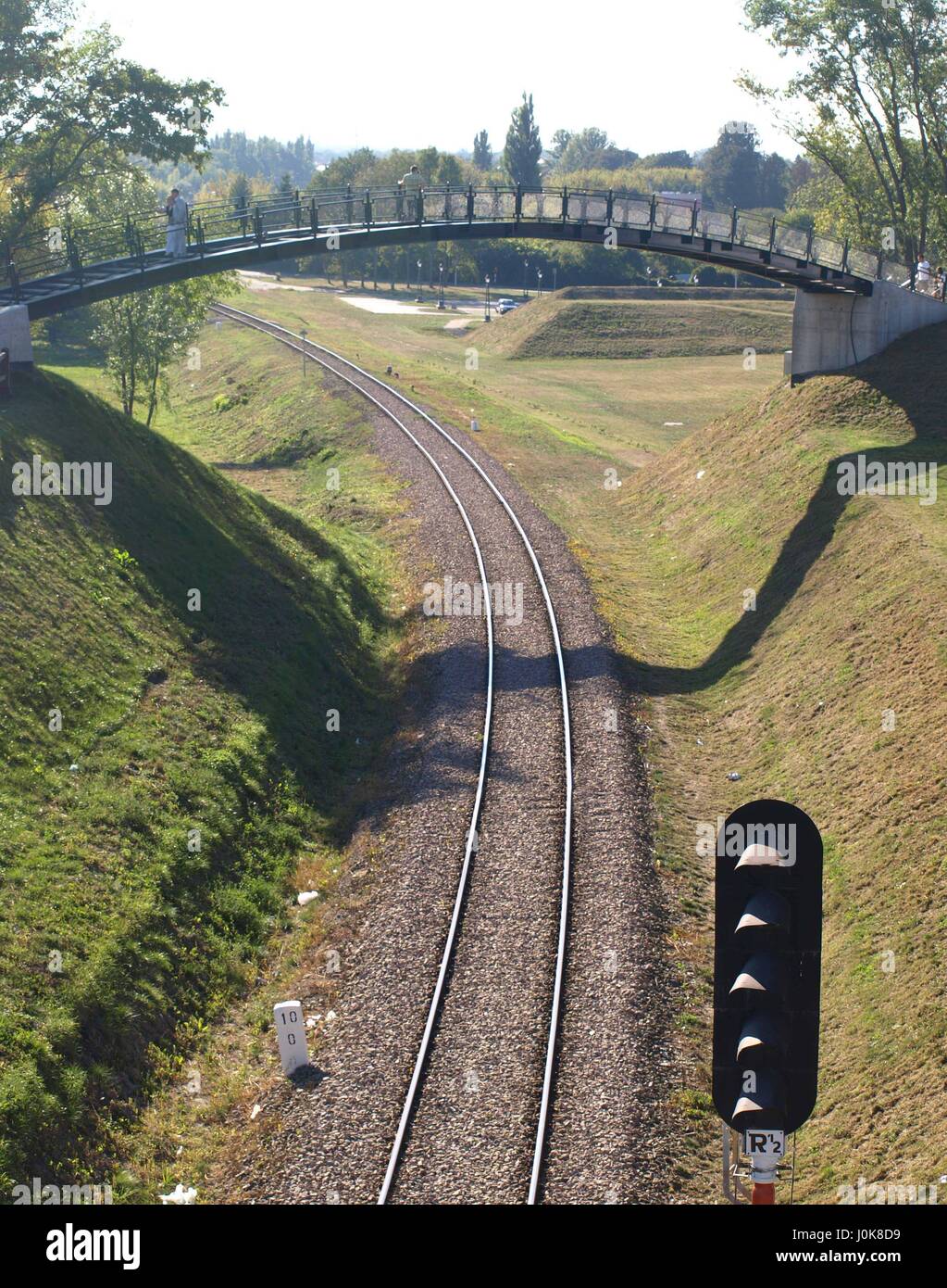 Buildings railroad tracks track bridges bridge hi-res stock photography ...
