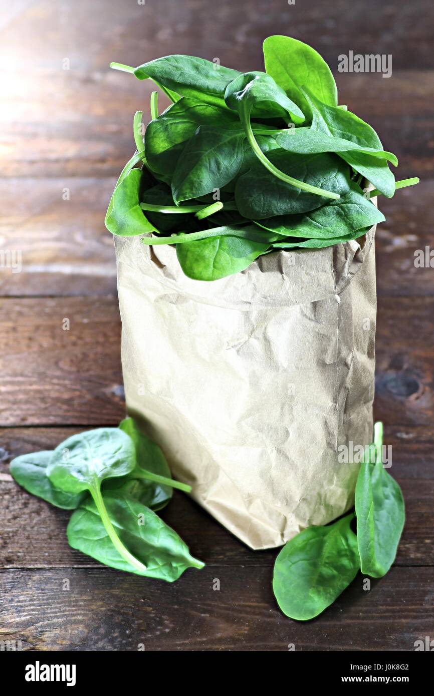 Bag of spinach hi-res stock photography and images - Alamy