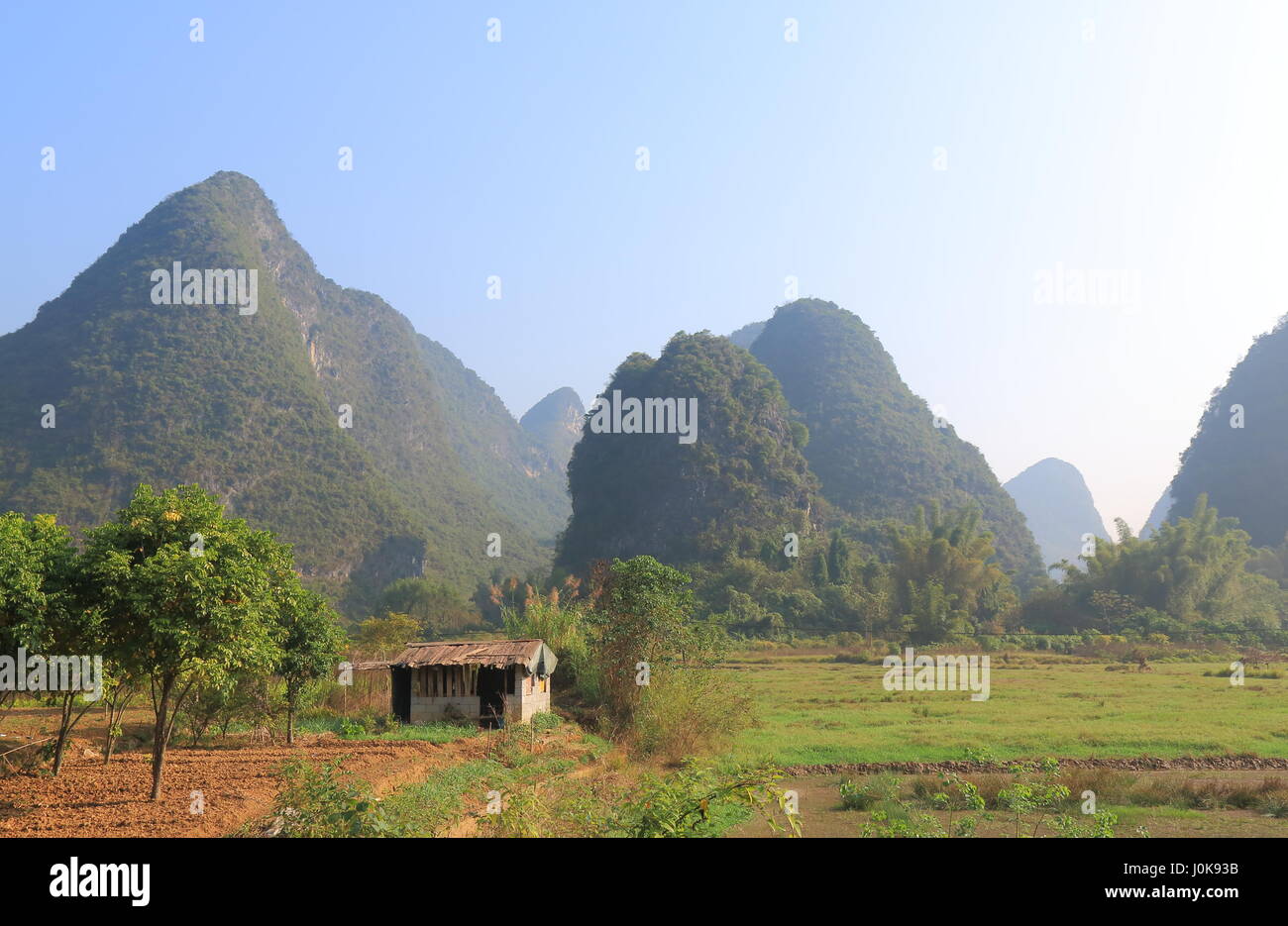 Chinese karst landscape hi-res stock photography and images - Alamy