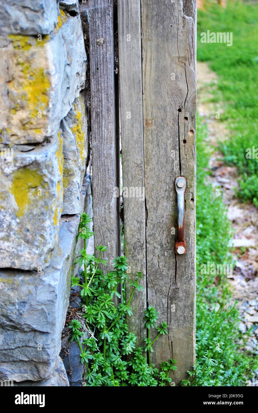 Old fashioned fences hi-res stock photography and images - Alamy