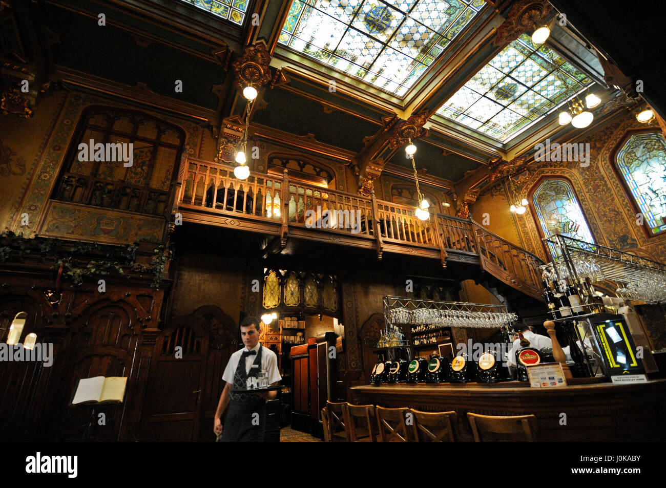 Caru Cu Bere bar, Bucharest, Romania Stock Photo - Alamy