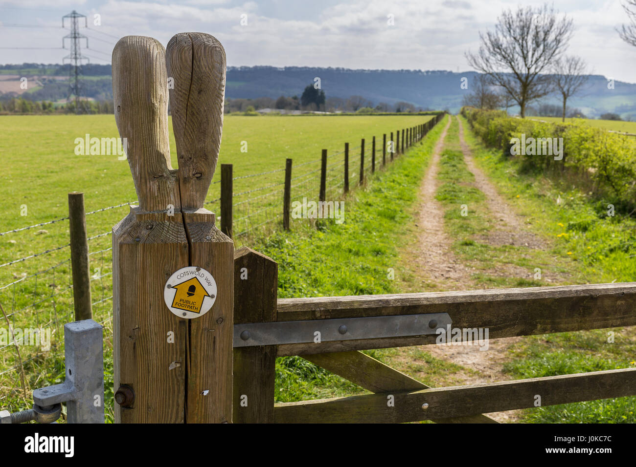 Wooden gatepost hi-res stock photography and images - Alamy