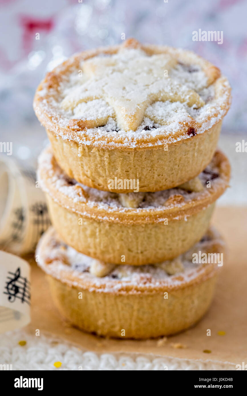 Homemade traditional christmas shortcrust hi-res stock photography and ...
