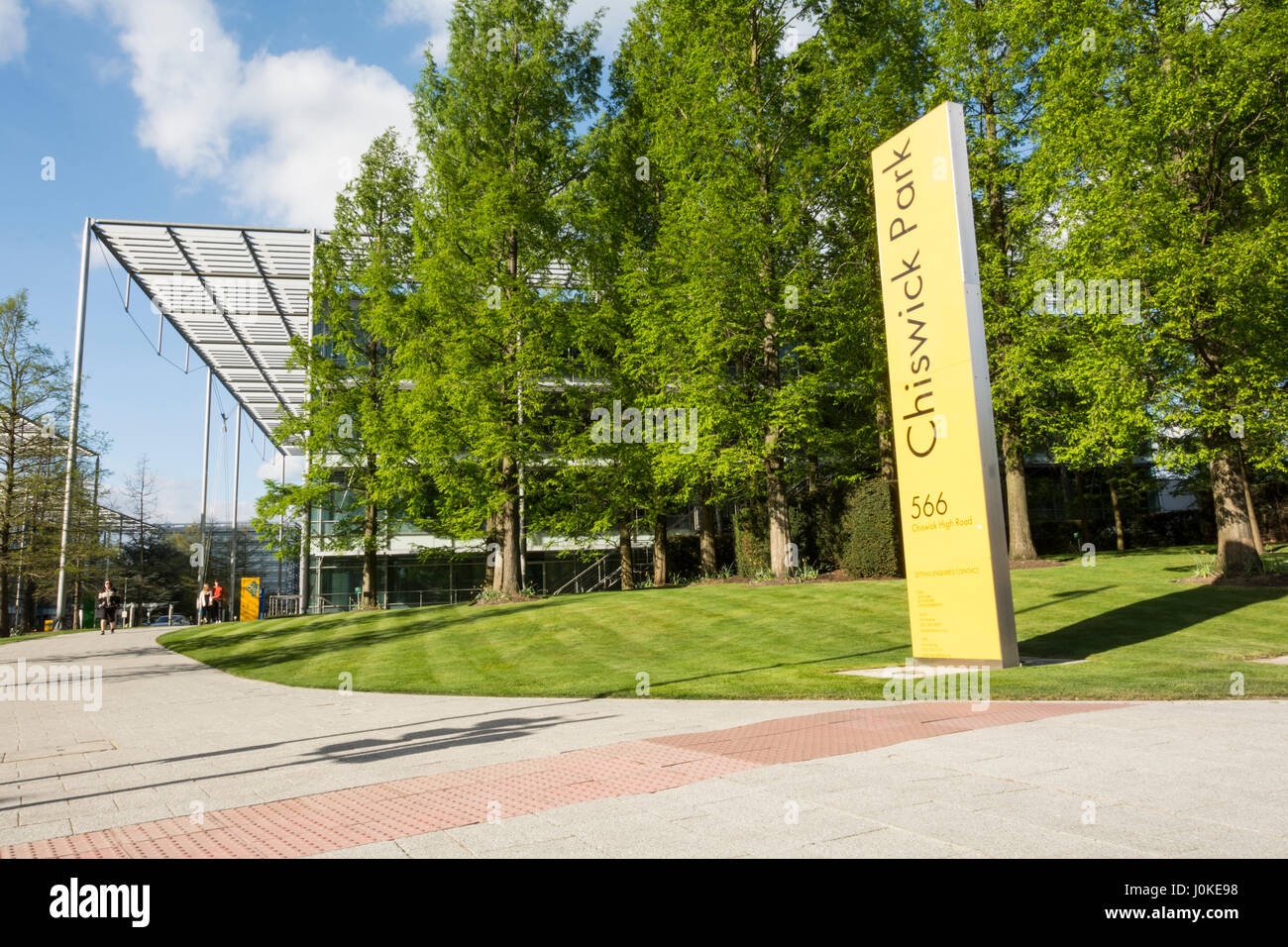 Chiswick Park - a major office development in Chiswick, west London ...