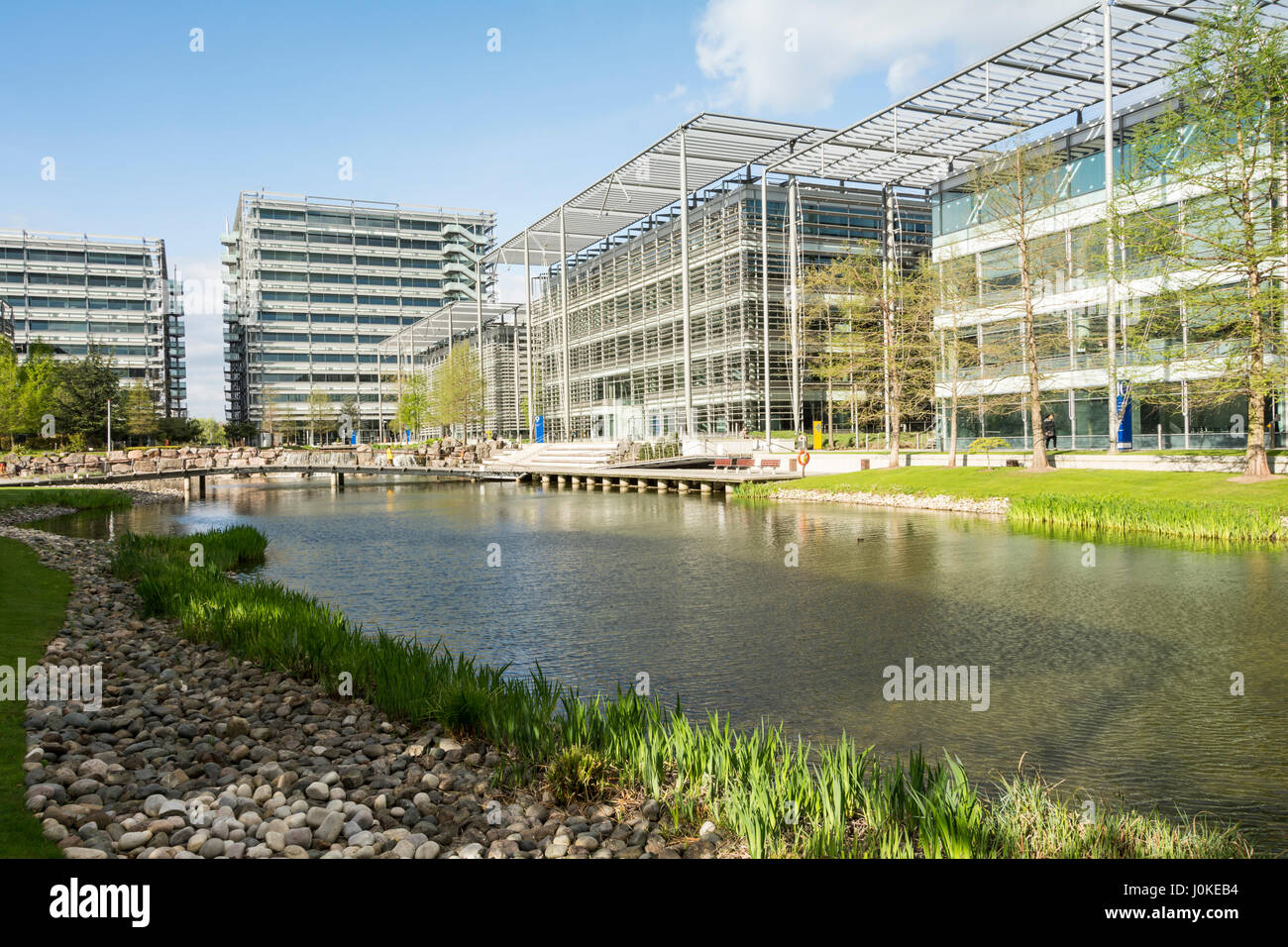 Chiswick Park - a major office development in Chiswick, west London ...