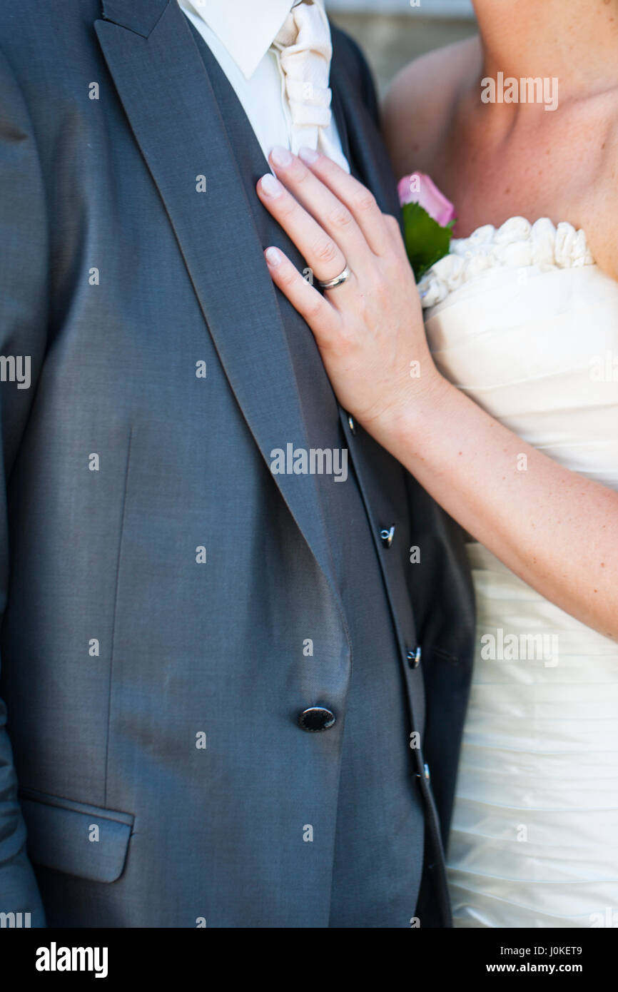 Wedding people cut out hi-res stock photography and images - Alamy