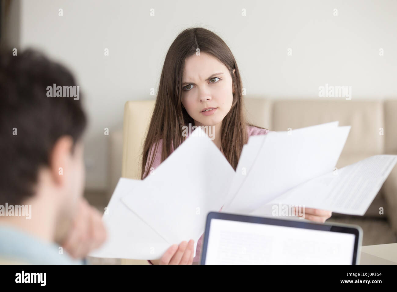 Confused woman hi-res stock photography and images - Alamy