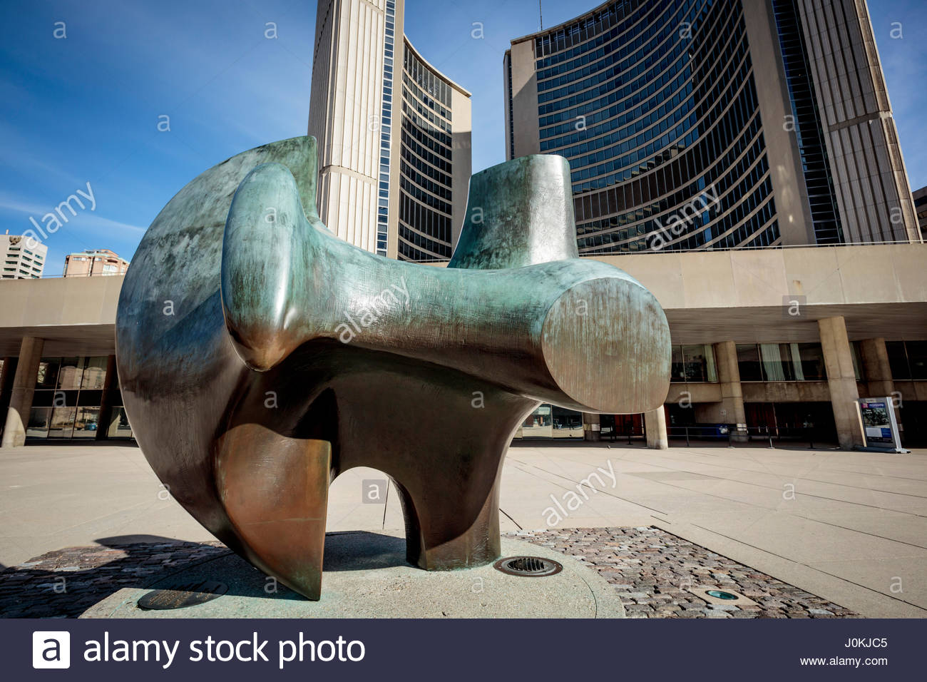 Henry Moore Sculpture Stock Photos & Henry Moore Sculpture Stock Images ...
