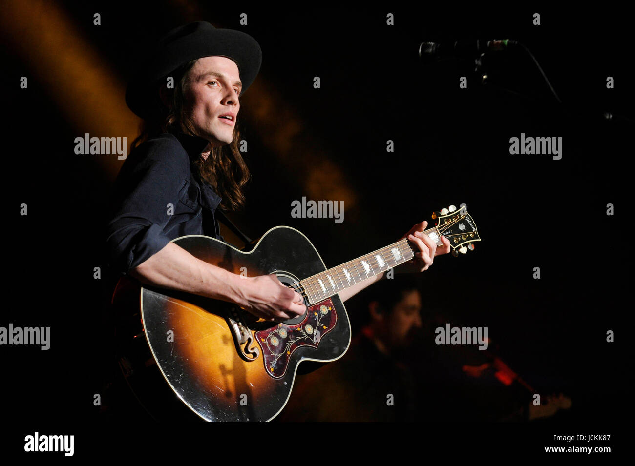 James bay singer hi-res stock photography and images - Alamy