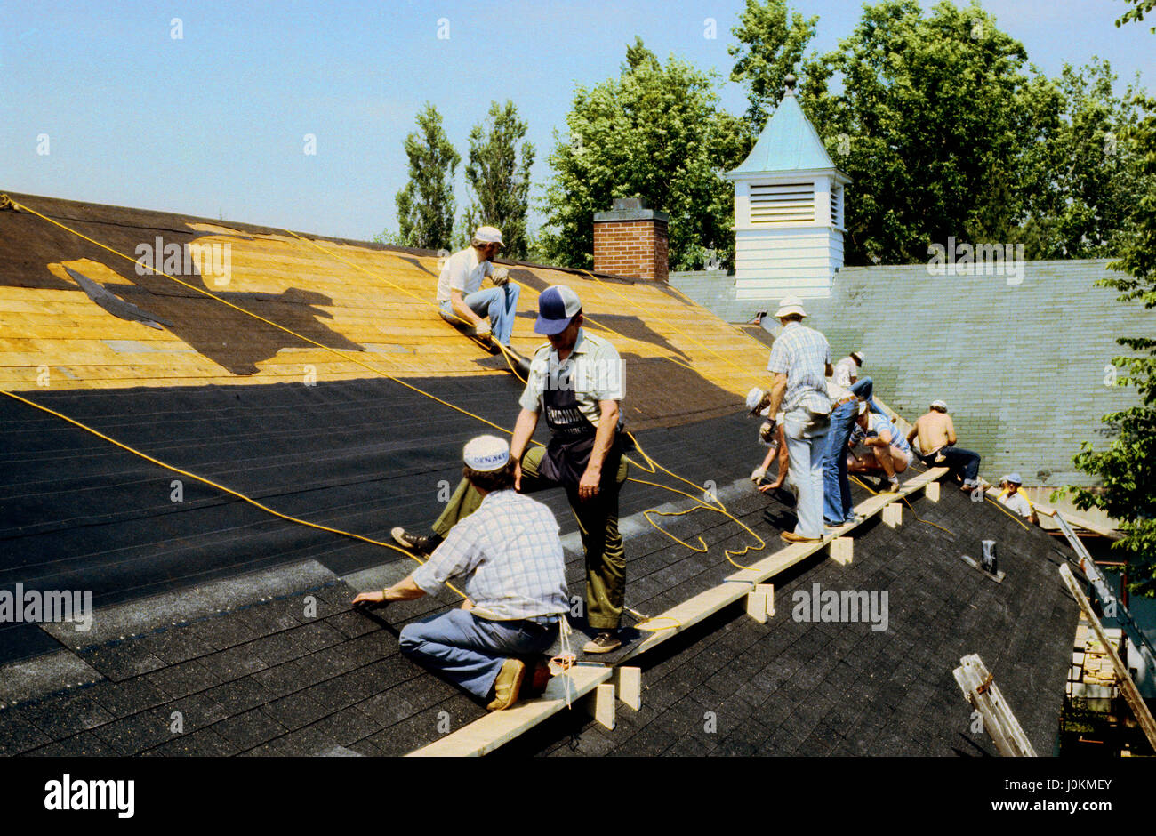 Asphalt shingles tarpaper hi-res stock photography and images - Alamy