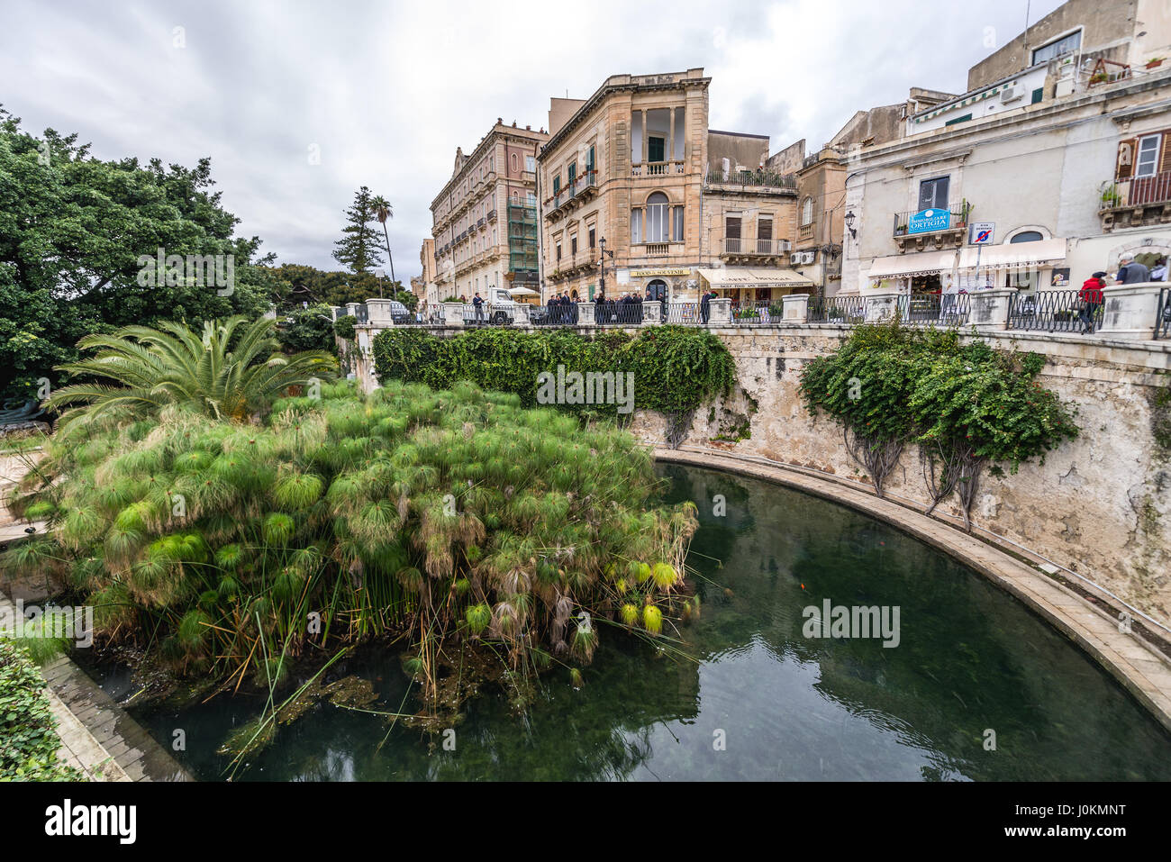 Arethusa Fountain Siracusa High Resolution Stock Photography and Images ...