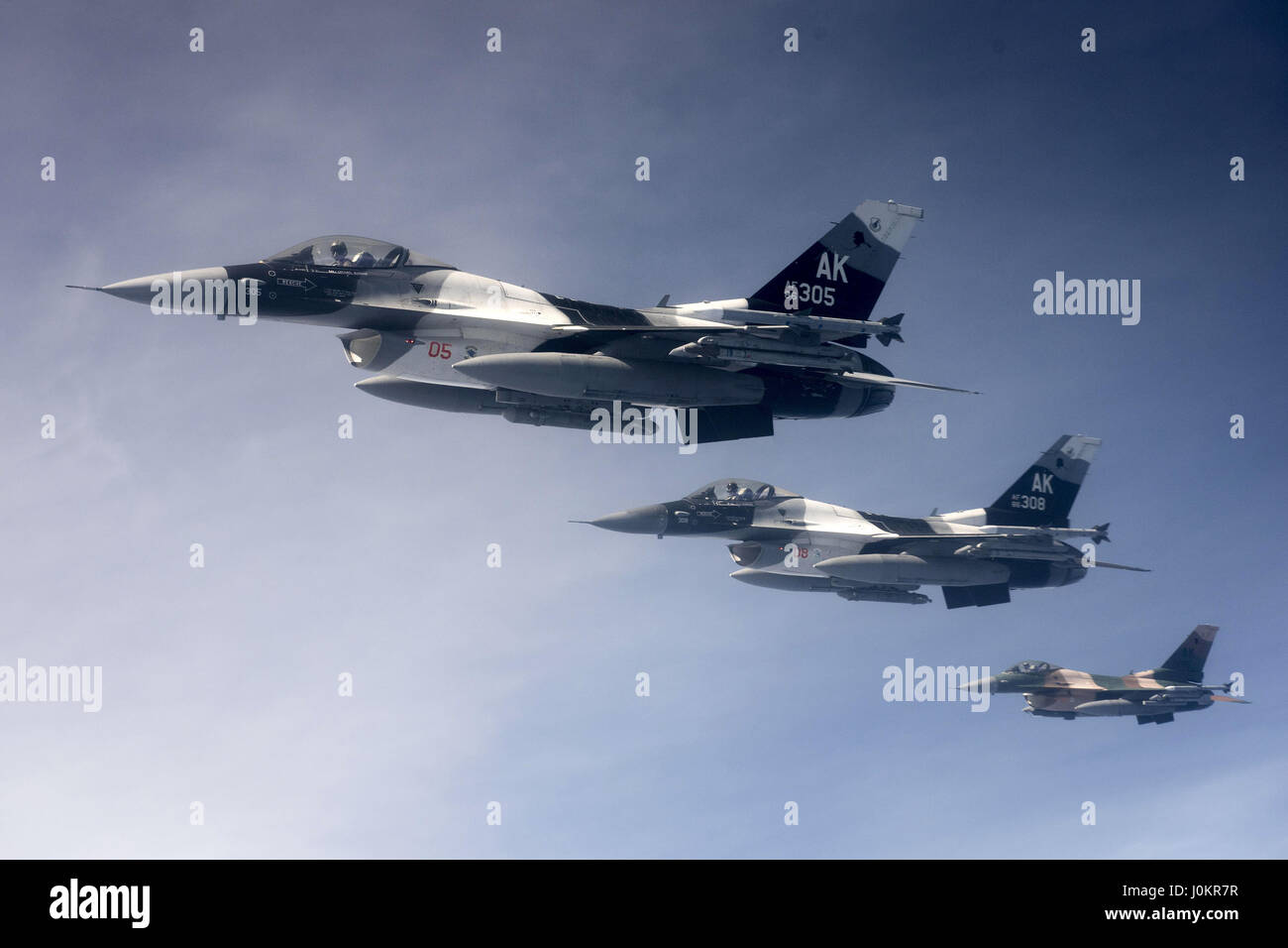 American f 16 fighting falcons hi-res stock photography and images - Alamy