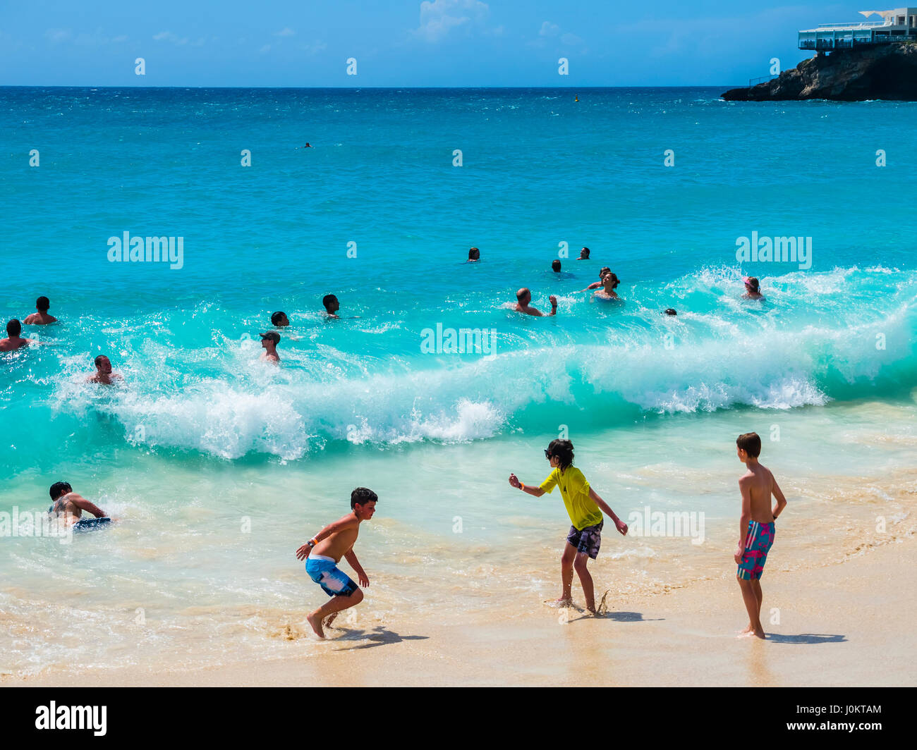 Maho bay sint maarten hi-res stock photography and images - Alamy