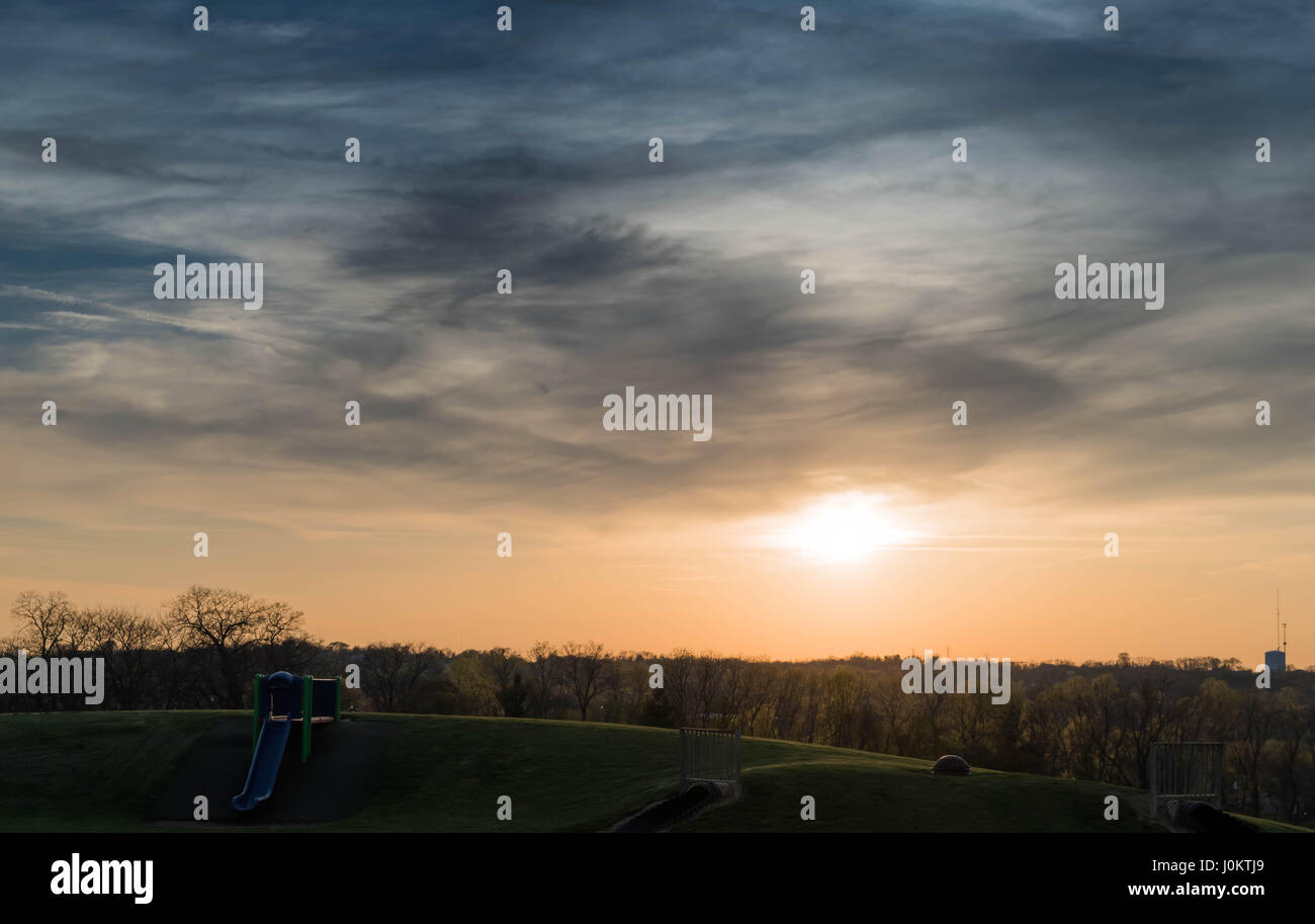 Beautiful bright spring sunset hi-res stock photography and images - Alamy