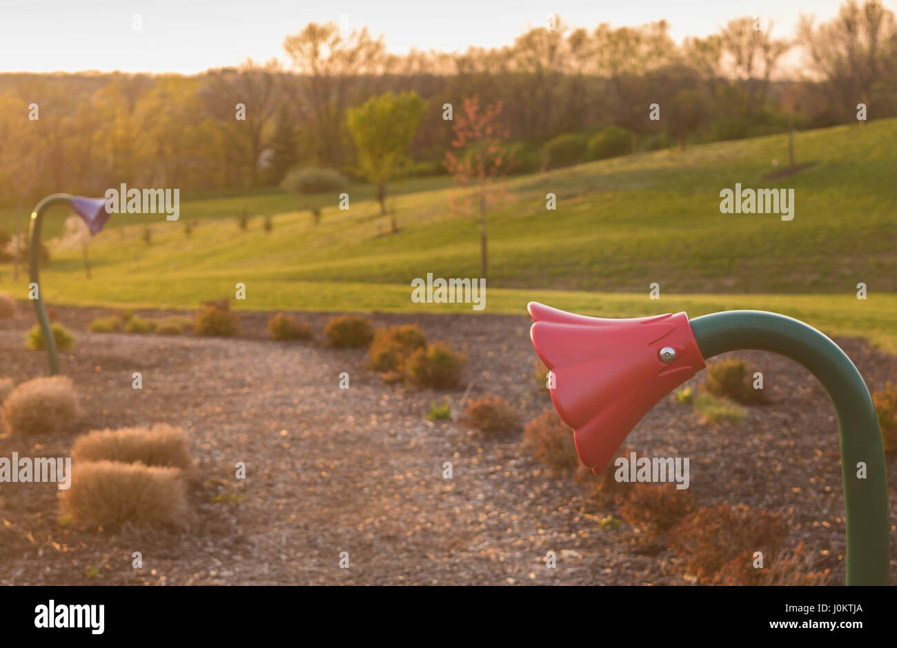 Kids at sunset hi-res stock photography and images - Alamy