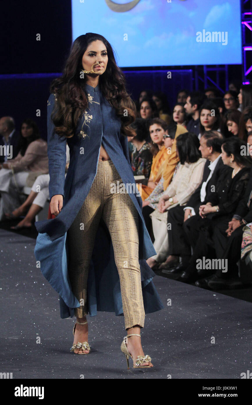Lahore, Pakistan. 14th Apr, 2017. A Pakistani model presents a creation ...