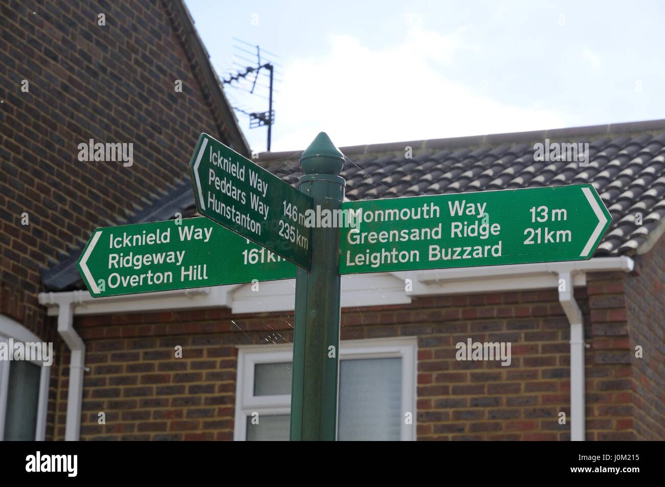 Signpost , Conger Lane, Toddington, Bedfordshire Stock Photo - Alamy